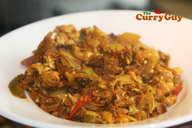Chicken Kottu Roti | Chicken with Parathas ? The Curry Guy